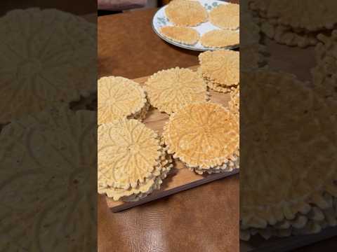 The FAMOUS Pizzelle!