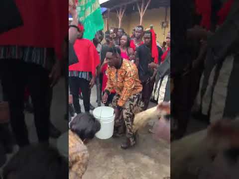 FETCHING WATER WITH BASKET - ONLY IN AFRICA