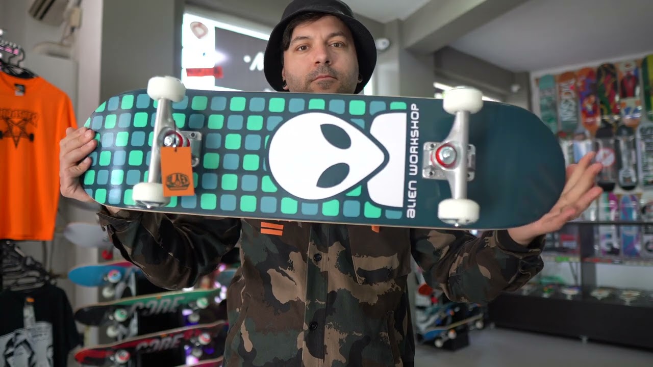Placa completa de street ALIEN WORKSHOP Matrix 7.75