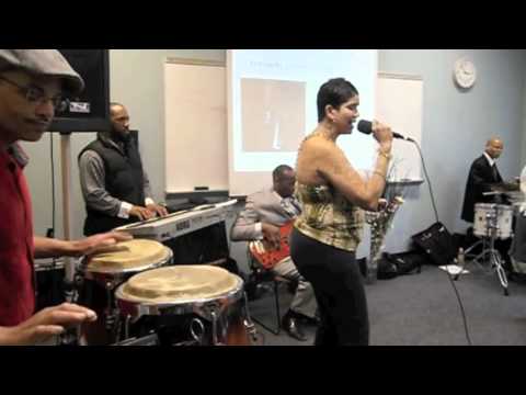 Hire Shari Hunter - Jazz Singer in Akron, Ohio