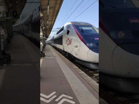 TGV INOUI arriving at Lyon, France || Double Decker train || HD video #France #TGV #Lyon #Trains