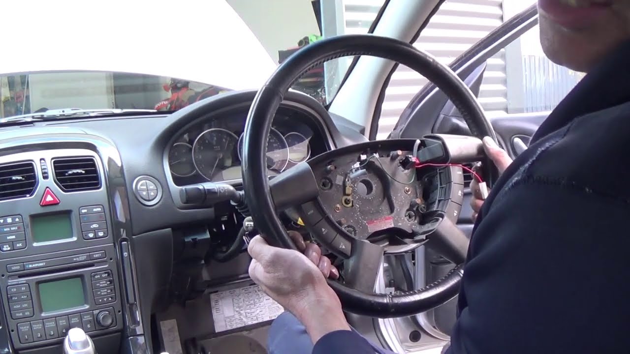 Holden steering wheel replacement