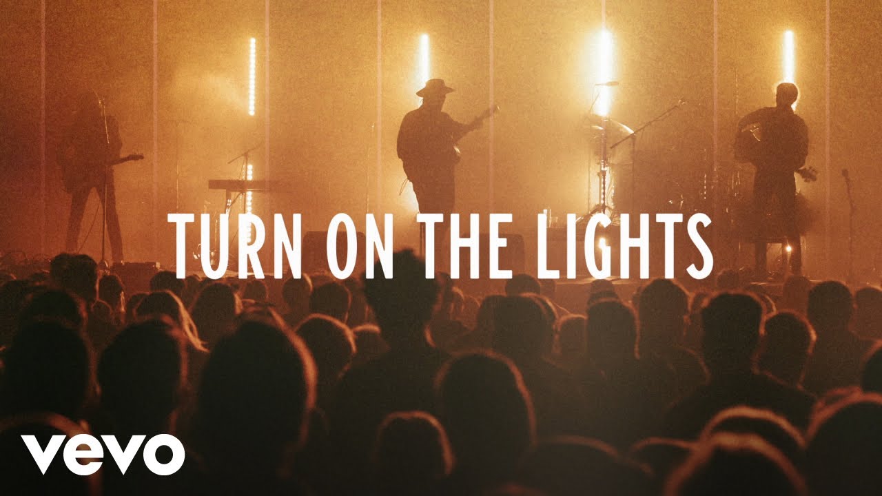 Lyrics & Translations of TURN ON THE LIGHTS by Jackson Dean | Popnable