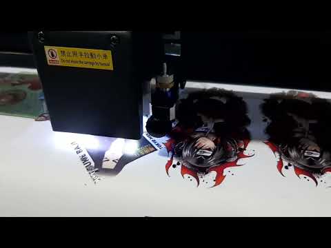 Graphic plotter for perfect vinyl sticker cutting....4 ft plotter