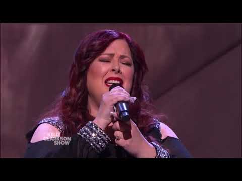 Kelly Clarkson sings "God Only Knows" with Wendy and Carnie Wilson Live 2021 HD 1080p