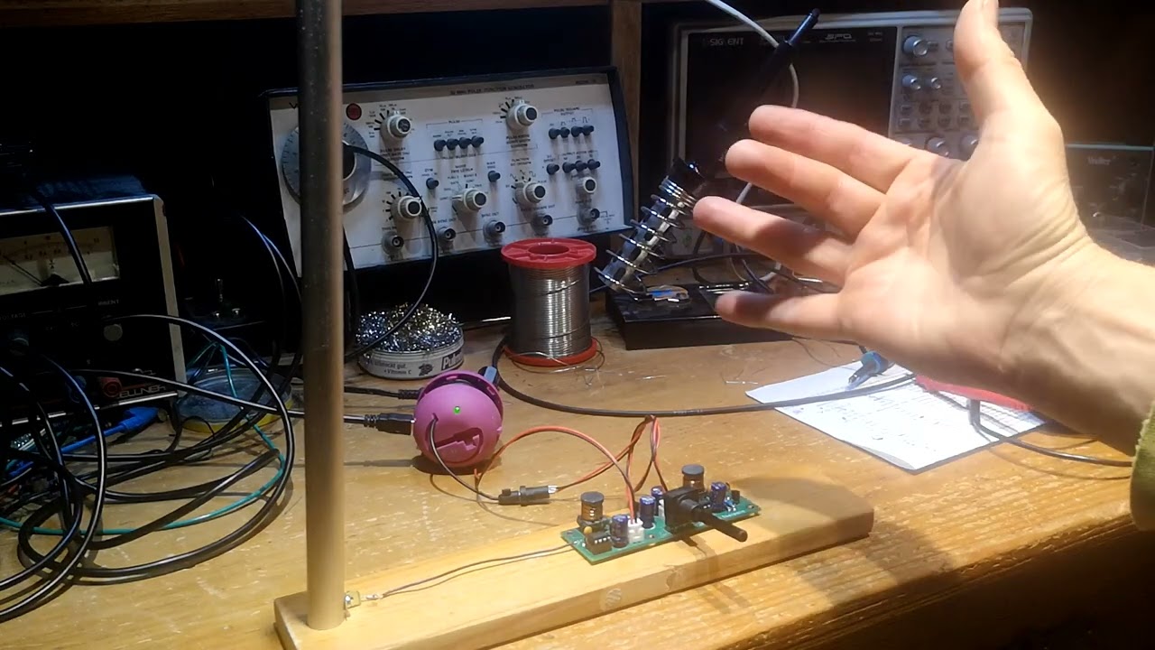 simple  DIY Theremin