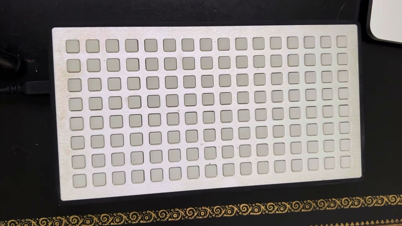 grid Buttons Triggering different LEDs - Monome - lines