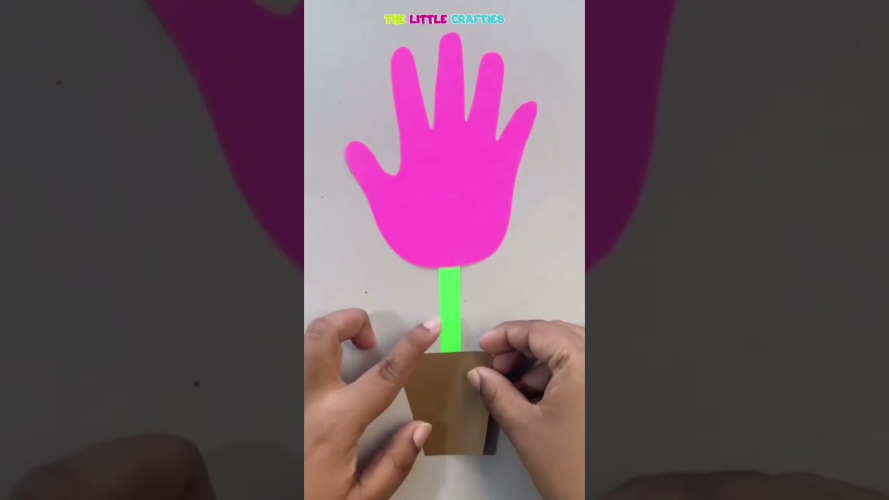 Handprint Paper Flower 🌸 #shorts #youtubeshorts #youtubepartner #craft #flowers