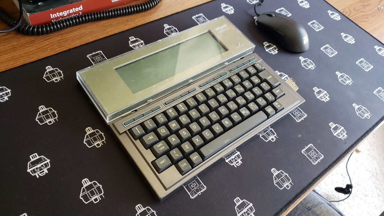 Olivetti M-10 Portable Computer Typing Demo