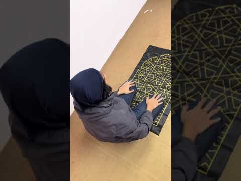 This TAHAN™ Prayer Mat is perfect when travelling or camping