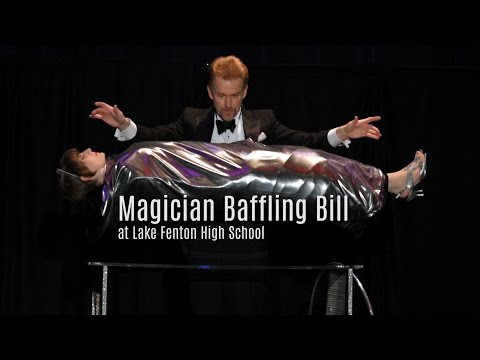 "Baffling Bill" entertains 325 at Lake Fenton high School