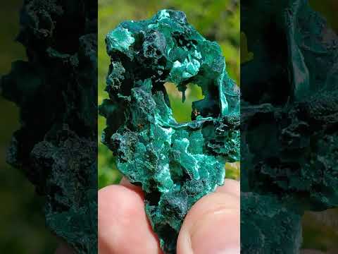 Can You Get Copper Out Of Malachite Crystals? #malachite #crystals #gems #minerals #science