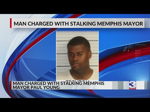 Accused stalker at mayor's house charged with attempted kidnapping; police say he had Taser, rope
