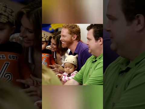 They Don't Wanna Be Judged | Modern Family #highlights #sitcom #sitcom