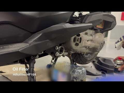 BMW C400GT - Oil and Filters Change