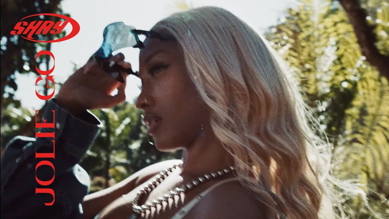 Shay revient en force avec un nouveau clip intitulé "Jolie Go"