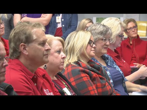 Teachers ask for increase in pay, state funding at EVSC school board meeting