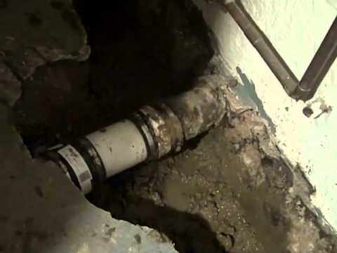 Installing a French Drain System - Stops Basement Water Prob