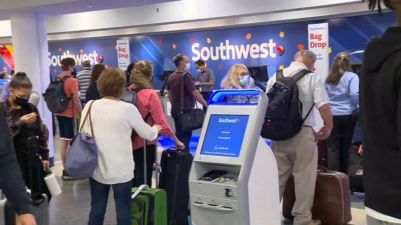 Southwest Airlines flight cancellations continue into Monday