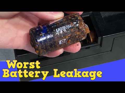 Worst battery leakage I've ever seen! Casio CT 380