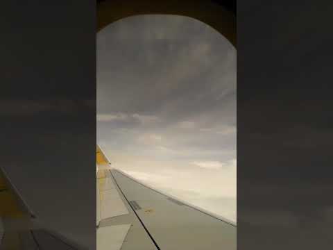 What airline is it? It's my first Flight (Solo) Part 1/4 Sea of Clouds #travelvlog #anana #visayas
