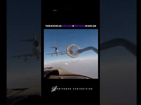 This Is How An AIRPLANE Is REFULED MID-AIR✈️⛽🛩️