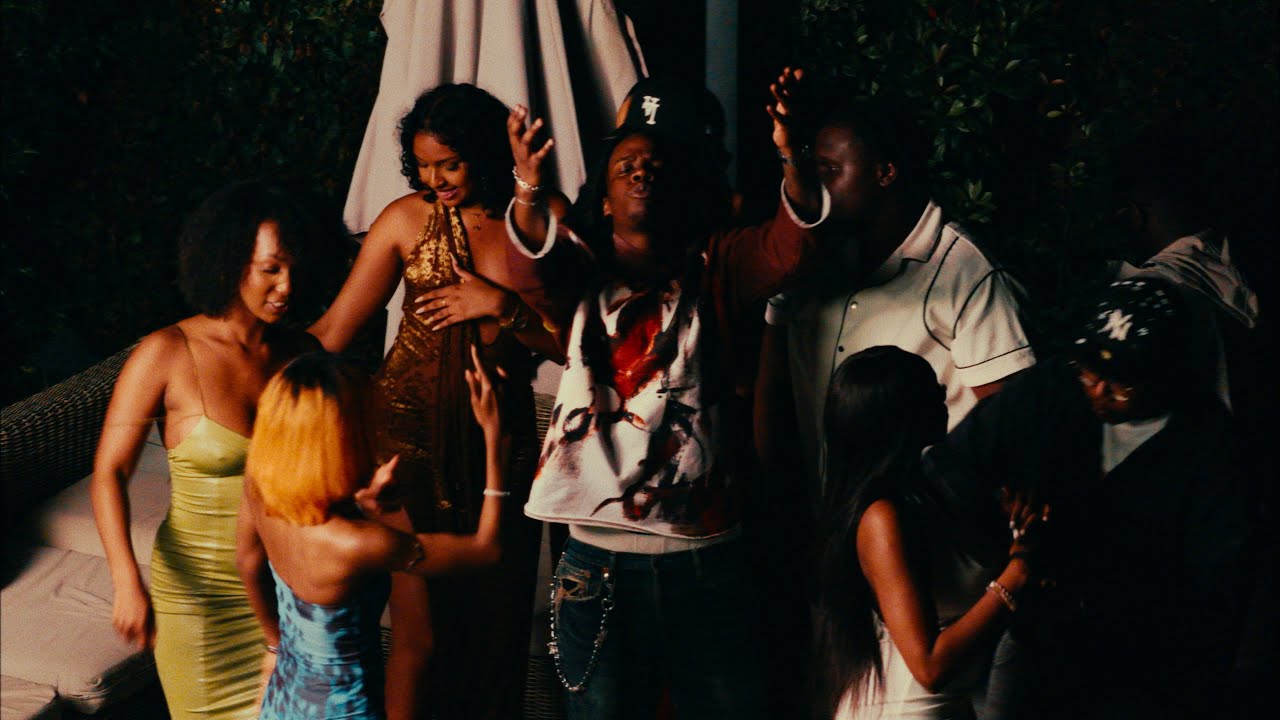 Lyrics & Translations of Papi Chulo by Bilouki | Popnable