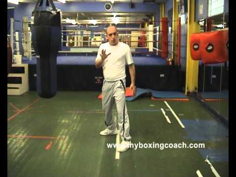 Boxing Footwork – Diagonal Movement Right