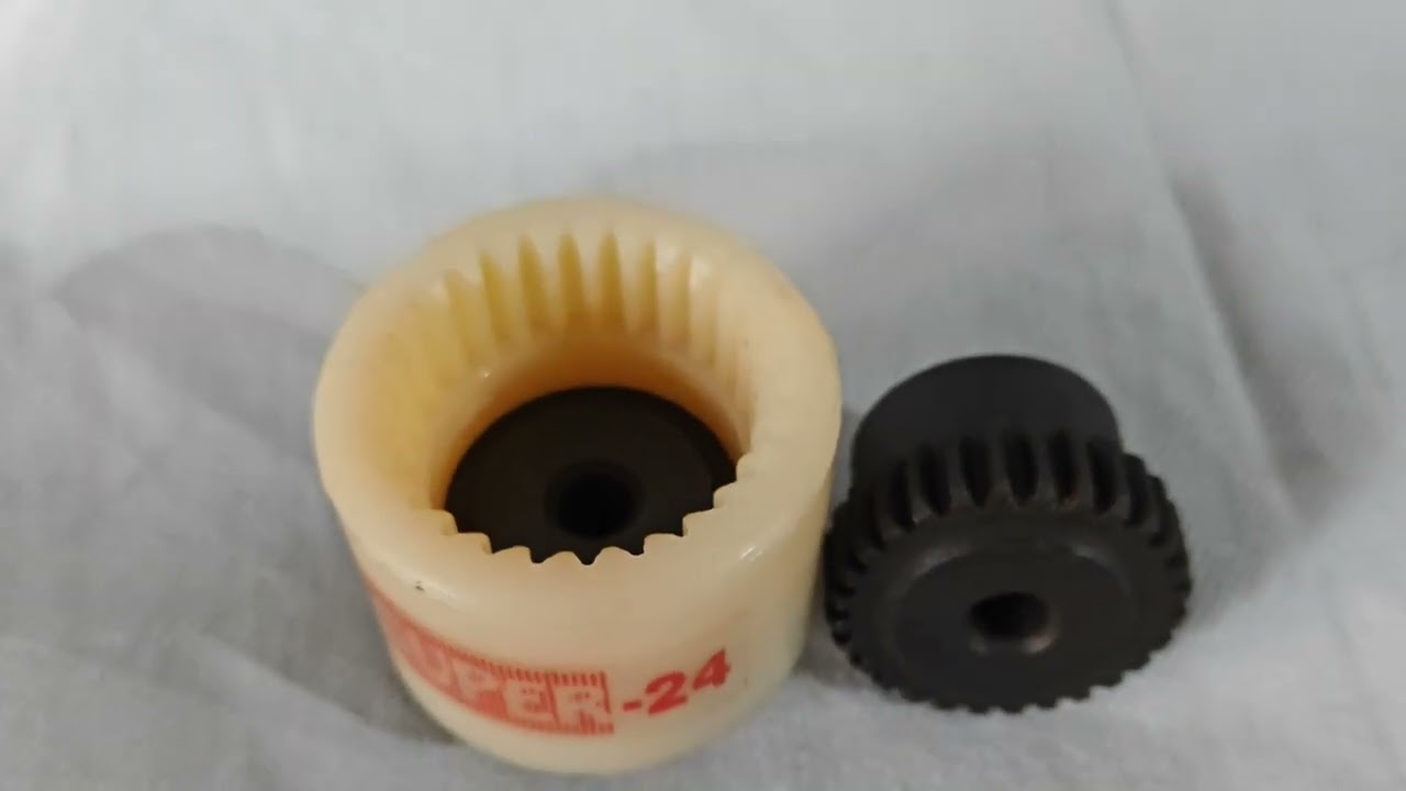 M -24 NYLON GEAR COUPLING