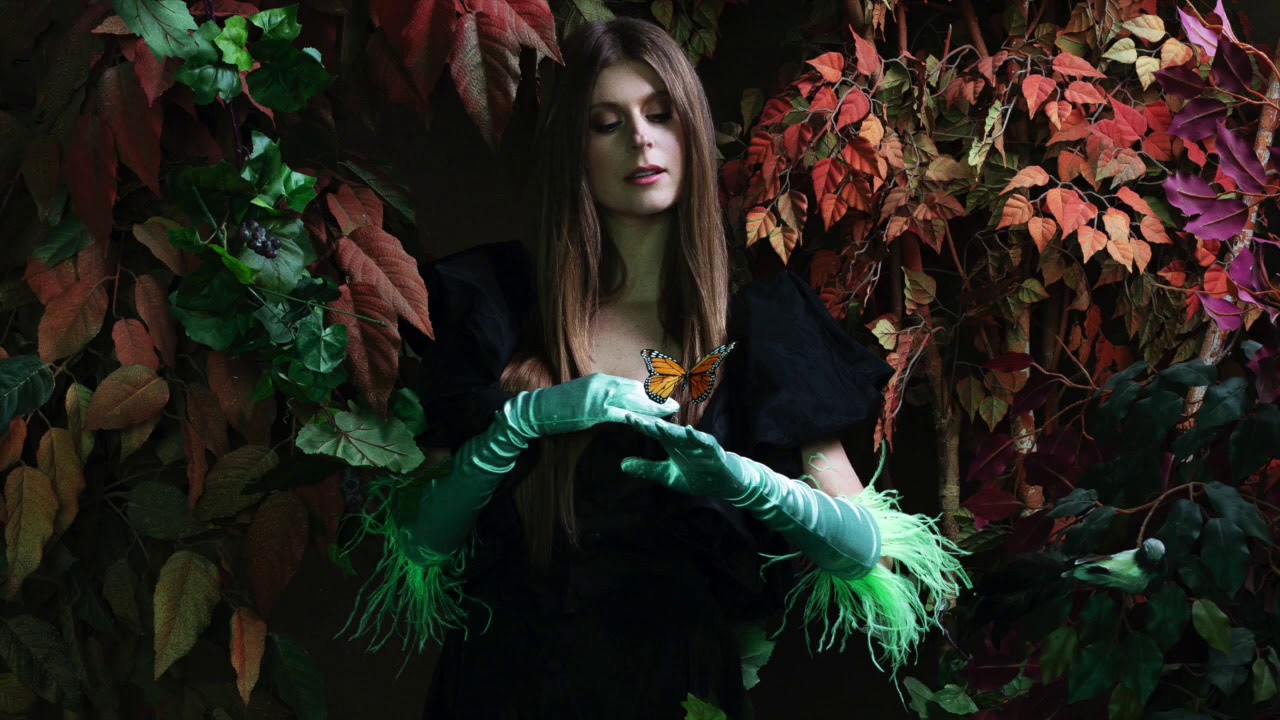 Lydia Ainsworth - Diamonds Cutting Diamonds (String Remix)