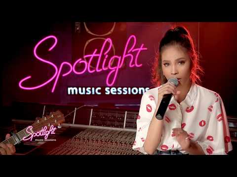 Hannah Precillas sings "HINDI KO KAYANG IWAN KA" (Hindi Ko Kayang Iwan Ka Theme Song) | FULL VIDEO