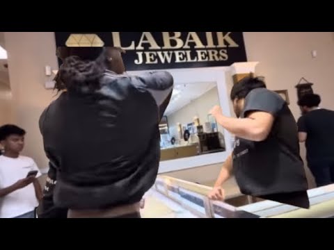 Jeweler Scammed Dude With A Fake $10,000 Bracelet “Must Watch “
