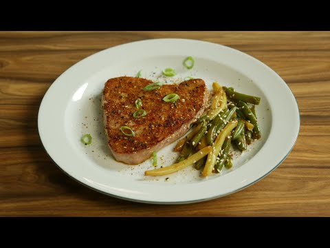 Tuna steak with Shichimi Togarashi
