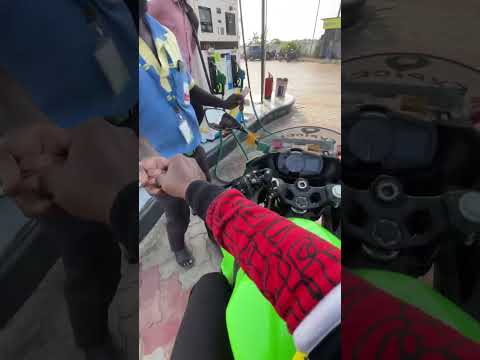 20RS petrol ku REVENGE எடுத்தேன் 🤬||BUNK employees shocked 🤩#kawasaki #petrol #petrolhike #bharat