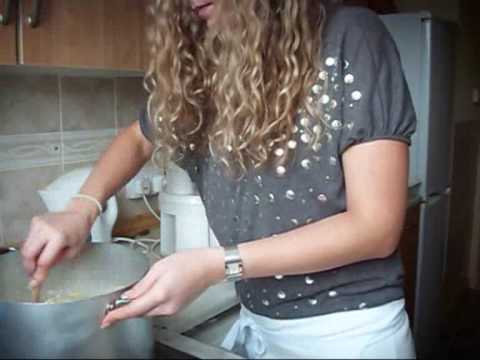 Lithuanian tutorial - Kugelis (potato pie)