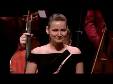 Andreea Chira și povestea naiului românesc în China | Dan Tomozei