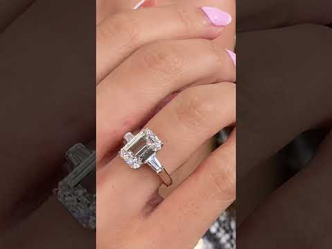 The MOST POPULAR Emerald Cut Diamond Ring Setting to date 😍