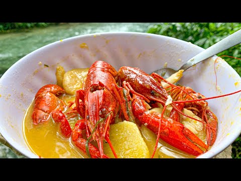 Catch and Cook Spicy Crayfish Soup at Spanish Bridge