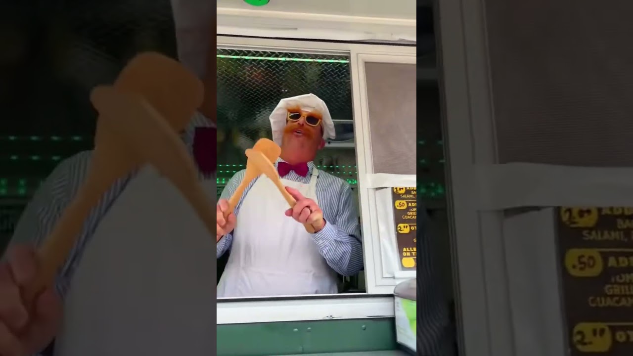 Swedish Chef serving grilled cheese. #🧀 #muppets #cosplay