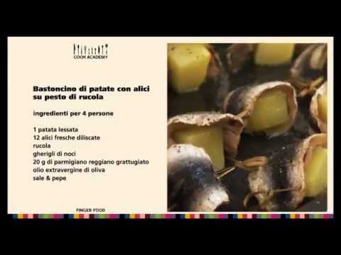 Ricetta Finger Food: bastoncino di patate con alici su pesto di rucola | Cook Academy