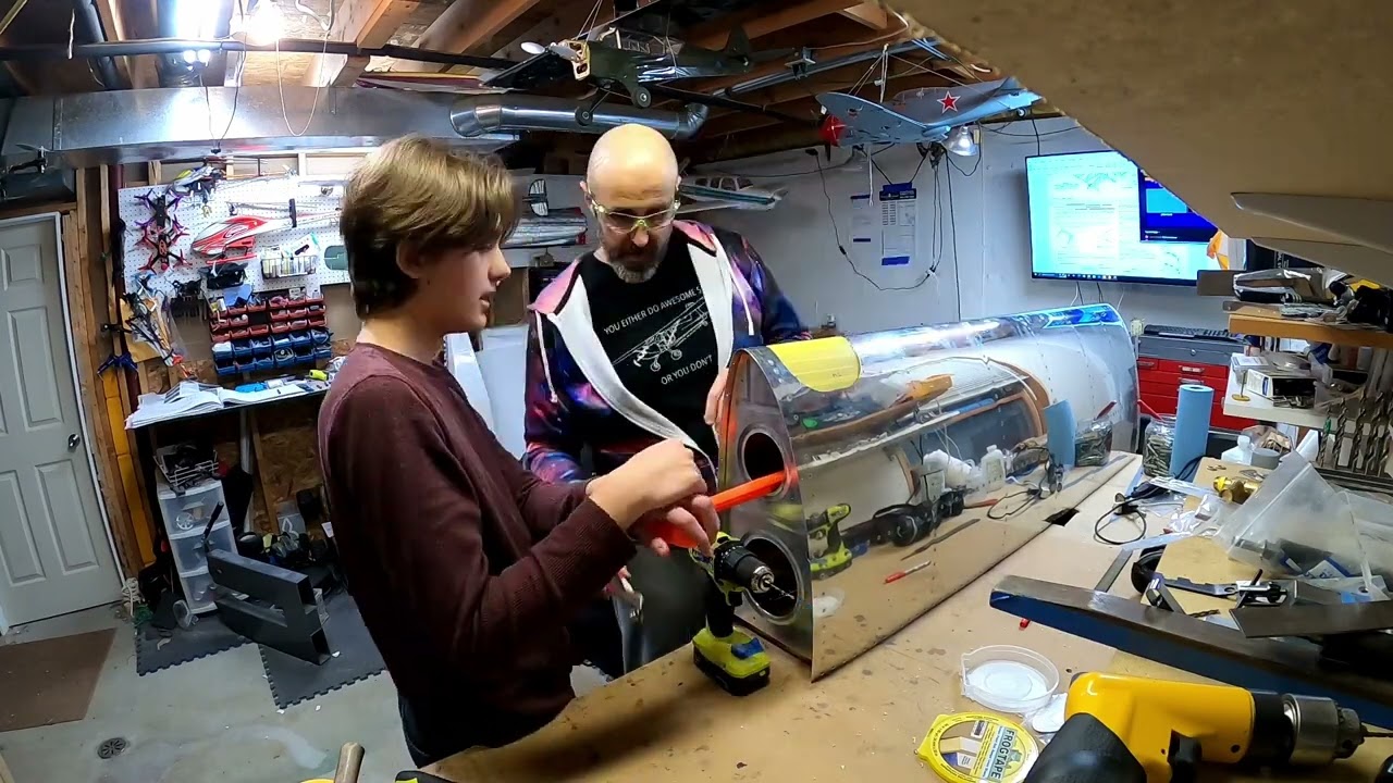 Aviation: Vans RV Aircraft - RV-14 Build: Wings 35 - Left landing light ...