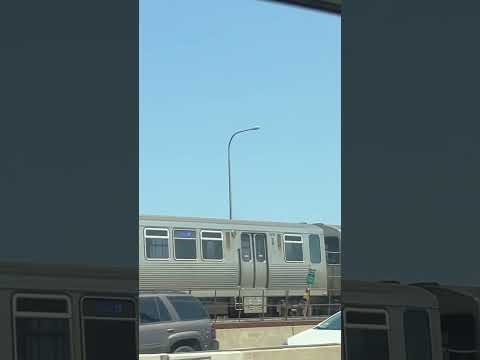 CTA 3200 on the blue line #train #chicago #publictransport