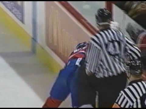 Derek Armstrong vs. Darcy Tucker, December 20, 1997 - Ottawa Senators ...