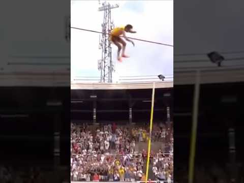 6.28m or 20’7” new world record. #polevault #worldrecord