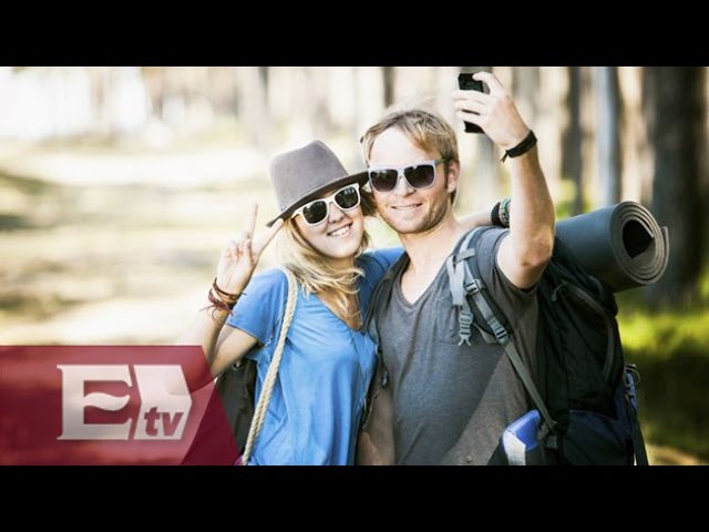 Joven ayuda a su amiga chaparrita a perrear con hombre alto y se hace viral