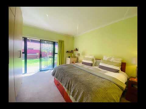 Coastal Elegance in Sandbaai, Hermanus, South Africa