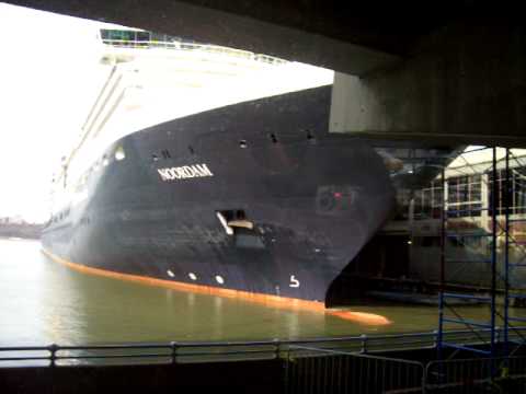 Holland America's ms Noordam in port-New York City