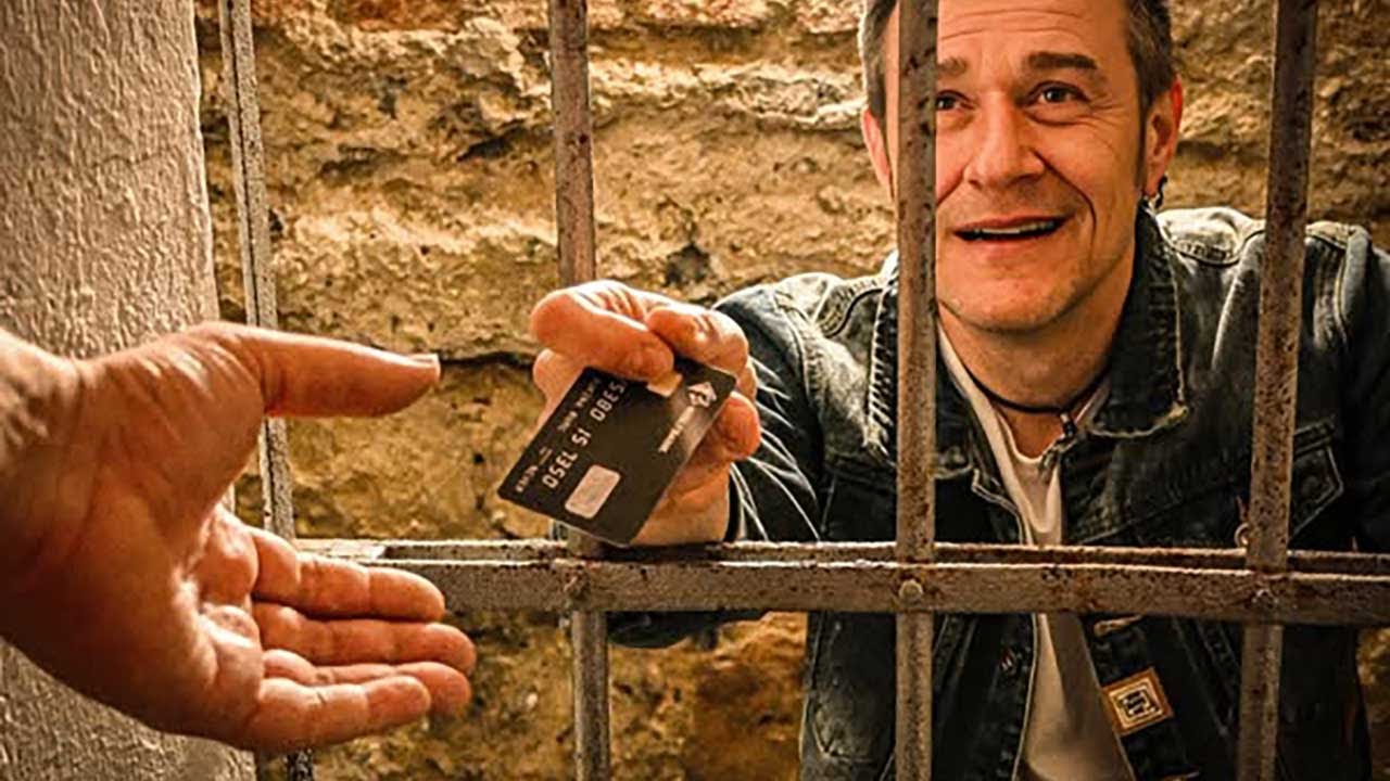 Lyrics & Translations of ONA JE MOJA by Roman Vukina | Popnable