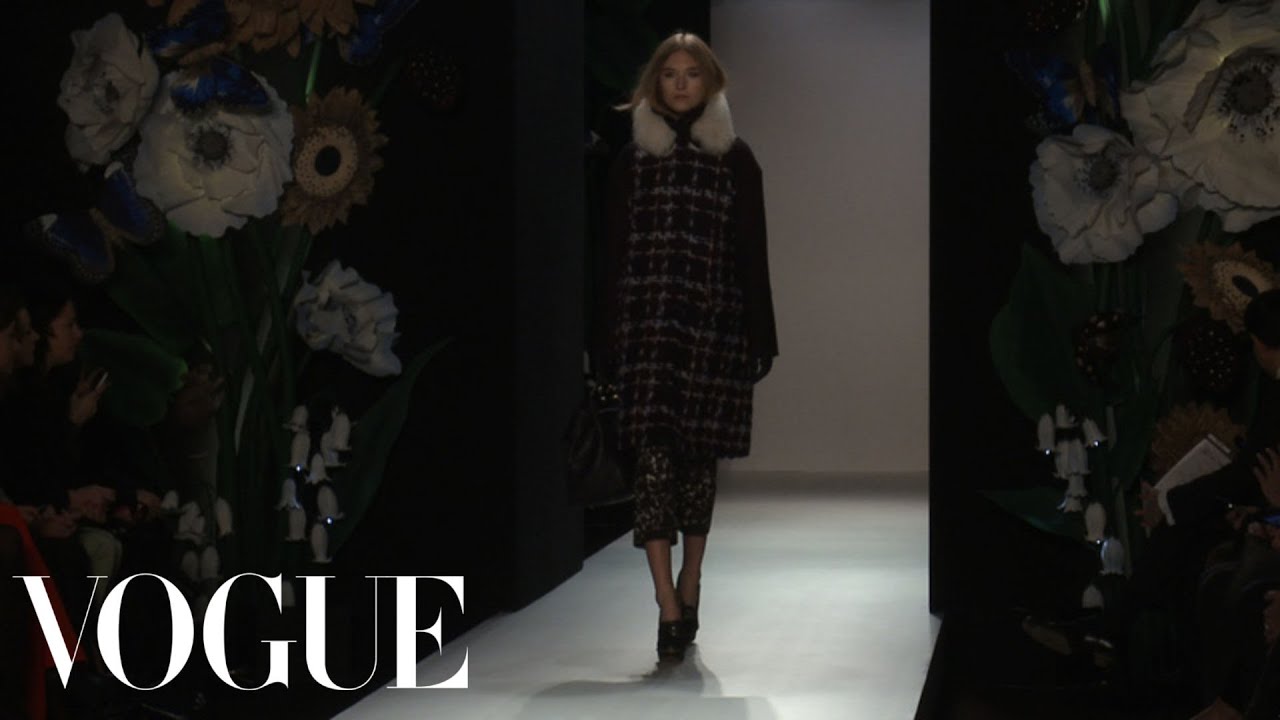 Mulberry Ready to Wear Fall 2013 Vogue Fashion Week Runway Show