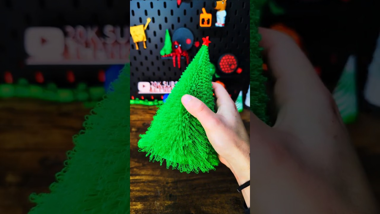 3D printed HUGE Hairy Christmas Tree foldable